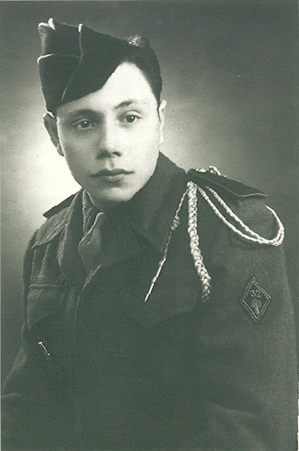 Surviving a Nazi Firing Squad: Serge Ross's Story - Lester Jacobson